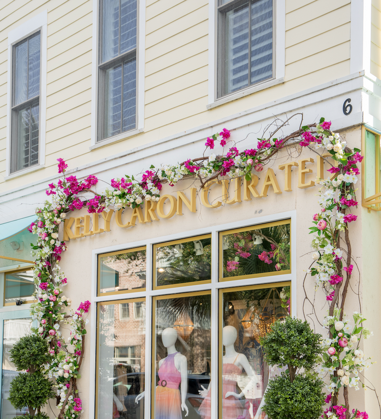 Kelly Caron Curated – KELLY CARON CURATED